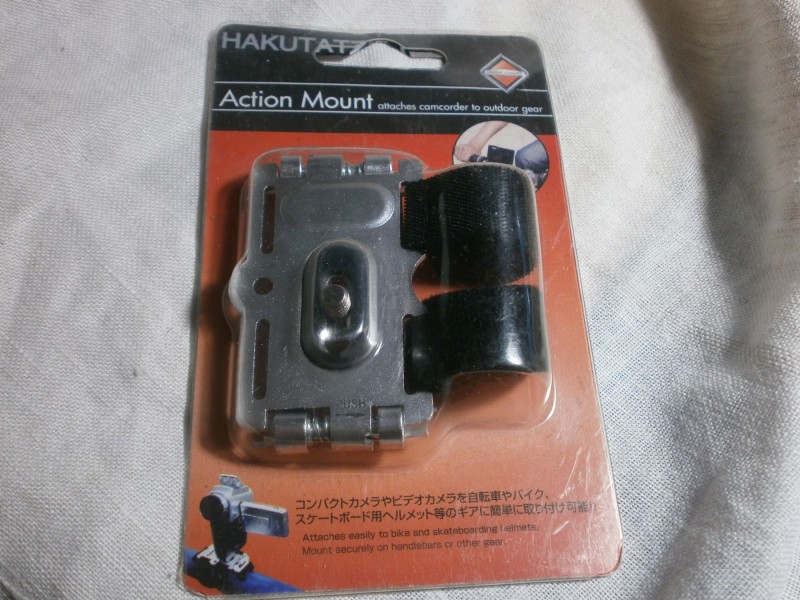 Hakutatz action mount attaches camcorder to outdoor siv