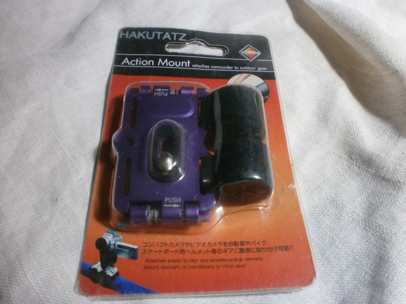 Hakutatz action mount attaches camcorder to outdoor