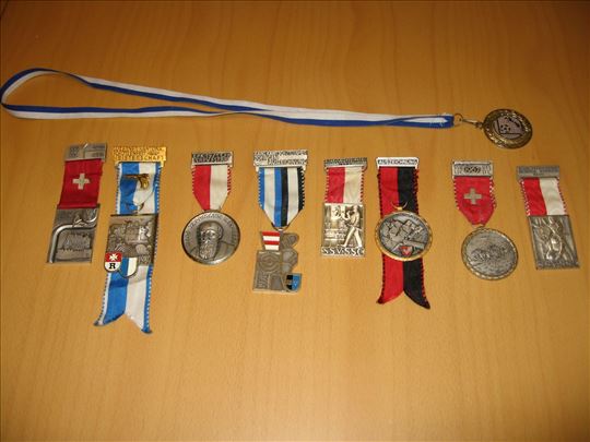 Švajcarske Medalje - 9 Švajcarskih Medalja