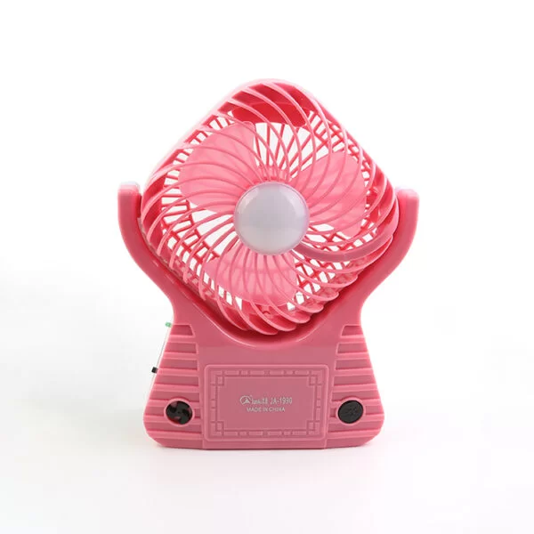 Ventilator s lampom