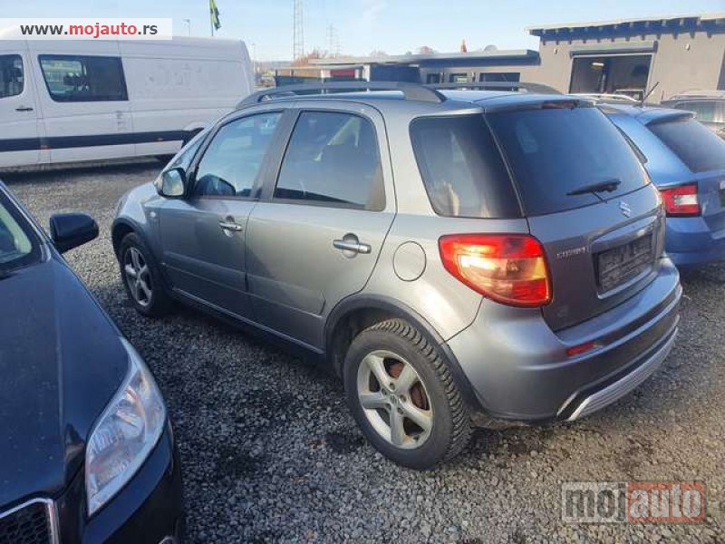 SUZUKI SX4 POLOVNI DELOVI