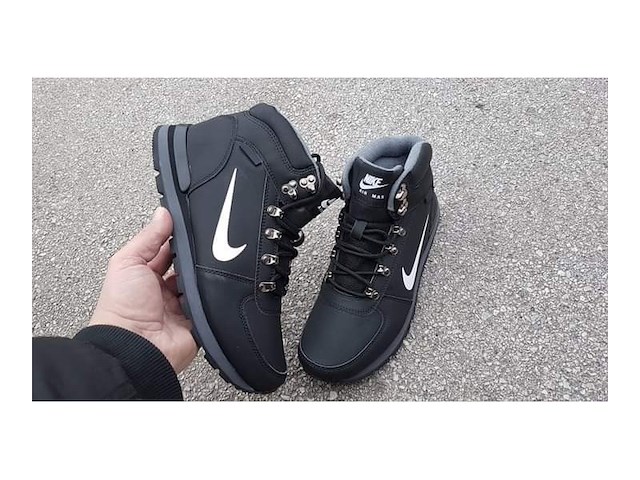 Nike muške čizme crne kanađanke NOVO