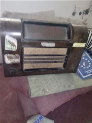 Stari radio manji