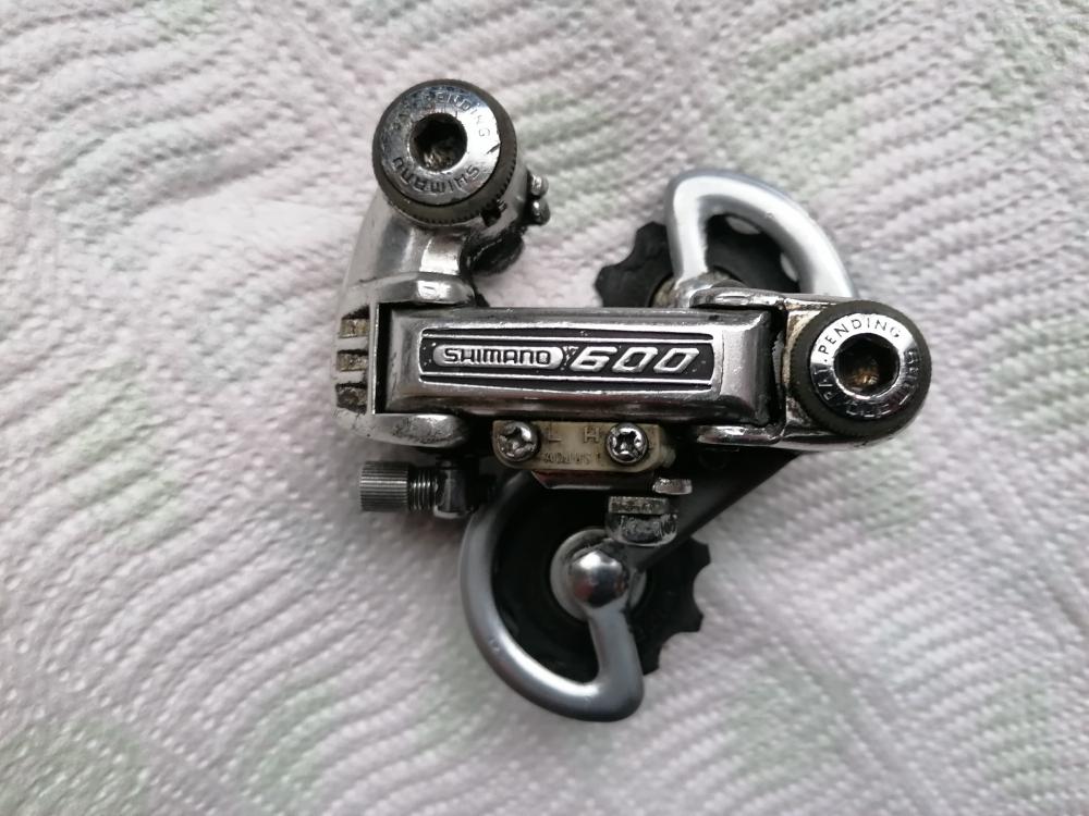 Zadnji menjač Shimano 600 RD-6100