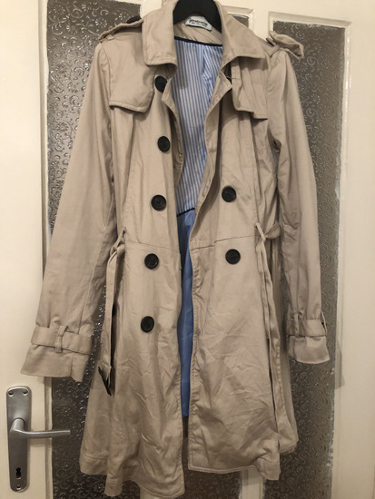 STRADIVARIUS krem trench mantil