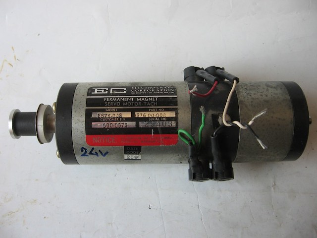 SERVO ELEKTROMOTOR