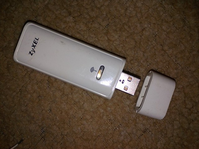 ! Wireless USB Adapter ZyXEL model: G-202