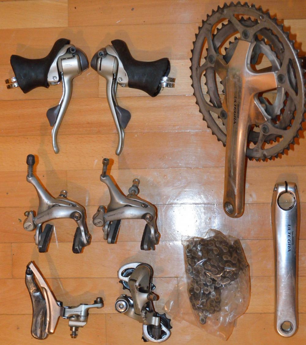 Shimano 105-Ultegra grupa 3x8s