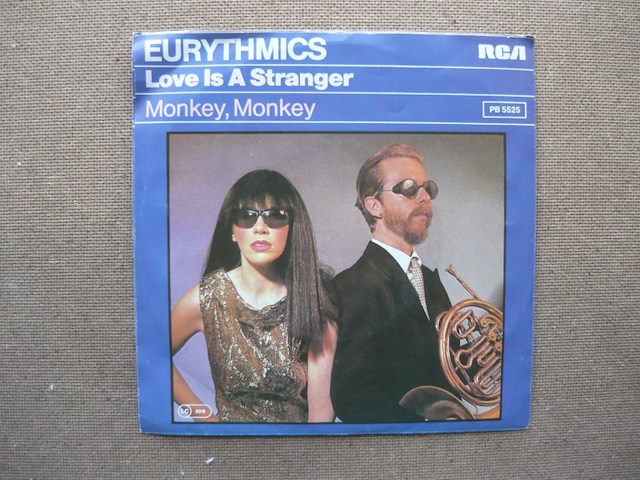 Eurythmics - Love Is A Stranger