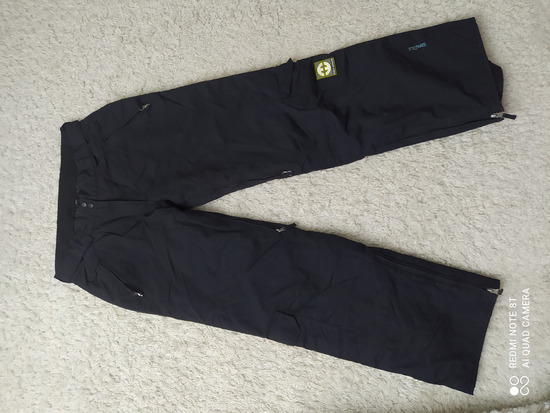 Crne ski pantalone v. 40 - kao nove