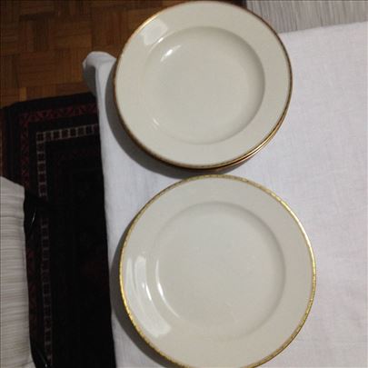 Set “Langenthal” porcelanskih tanjira za ručavanje