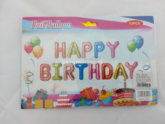 Baloni u obliku slova ''Happy birthday'' sa helijumom