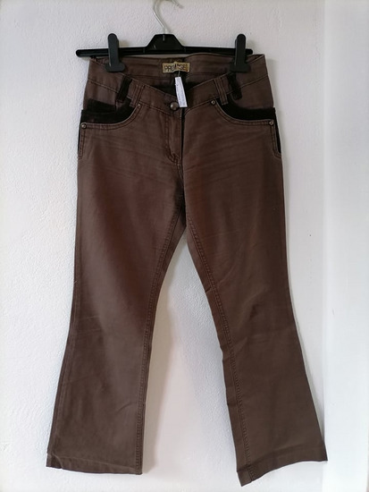 zenske pantalone moderne