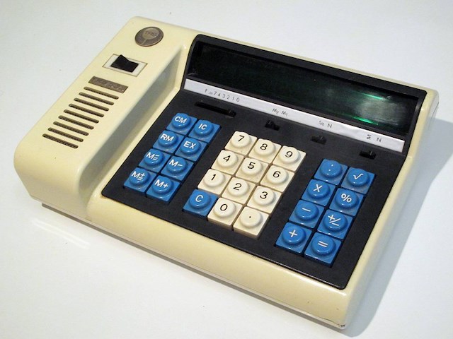 Kalkulator TRS 533 Davor Grunwald YU dizajn