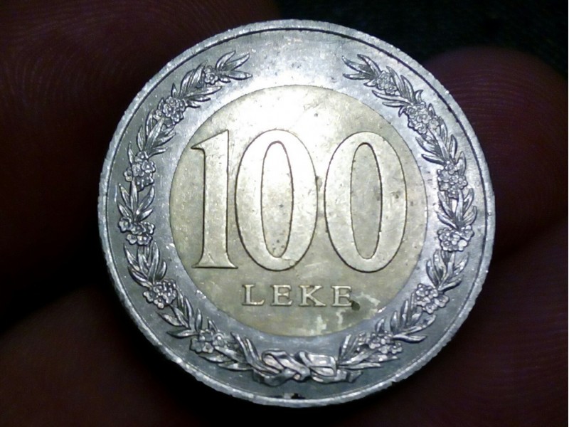 Albanija, 100 leka 2000