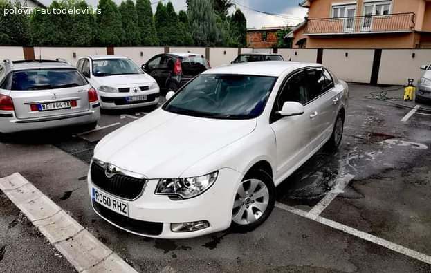 SKODA SUPERB 2 VRATA BRANICI MEHANIKA TRAP