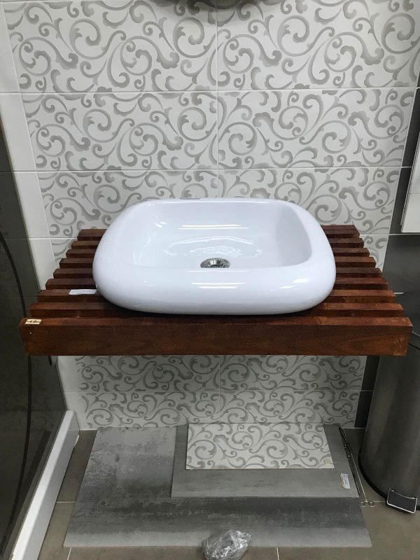 Drvena polica za lavabo 80×48