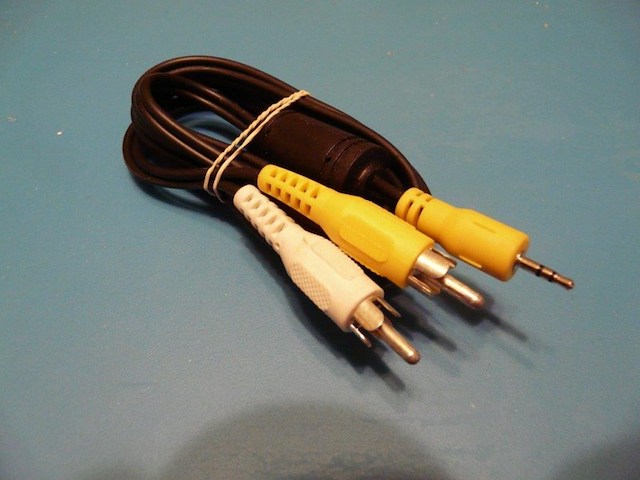 AV adapter kabl - 2.5mm to cinch konektori
