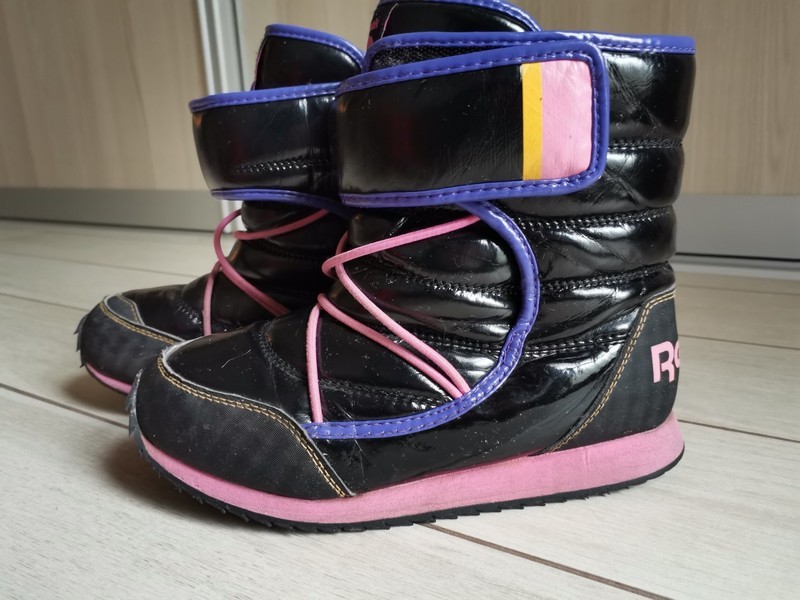 Reebok čizme br. 34