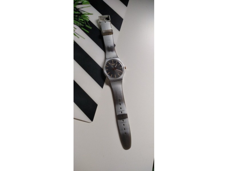 Swatch gray