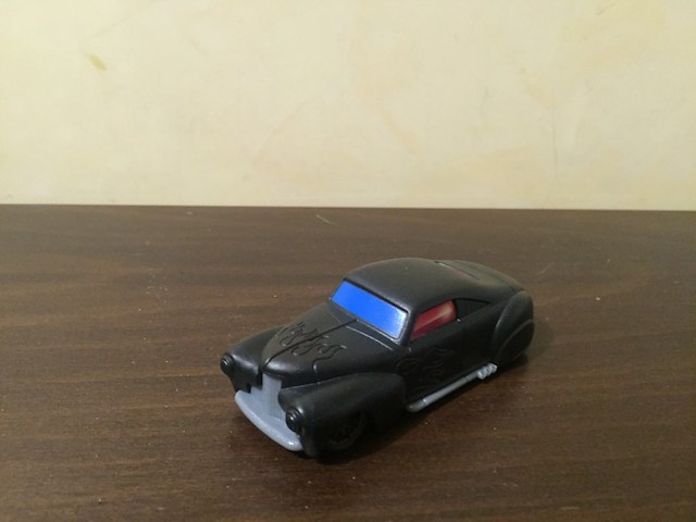 Hot wheels - Betmenov auto MCD