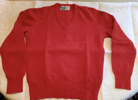 Crveni vuneni Benetton džemper na V izrez
