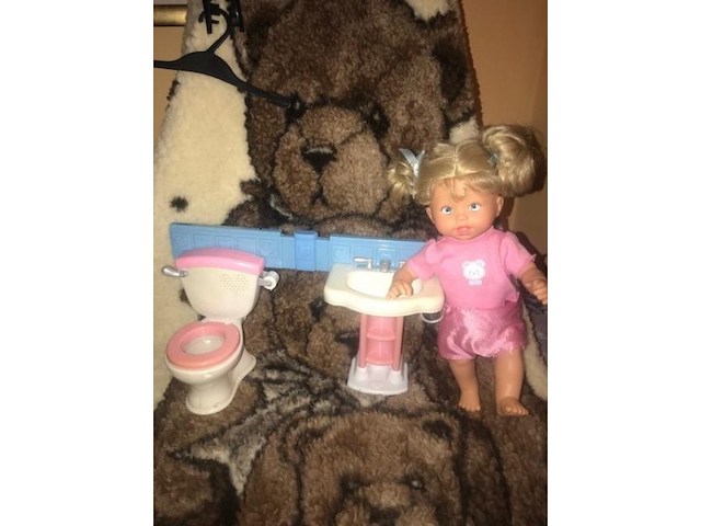 Lutka i mali toalet za navikavanje deteta na WC -noshu