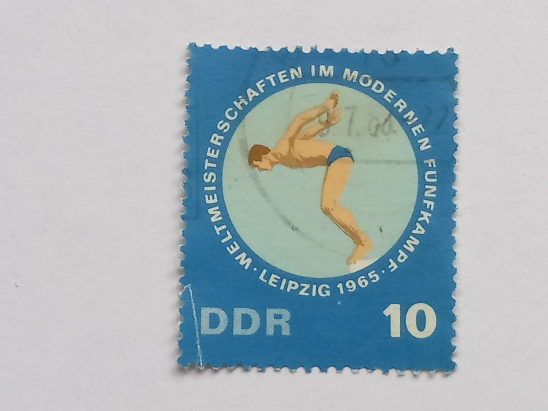 Nemačka DDR - Skok u Vodu -