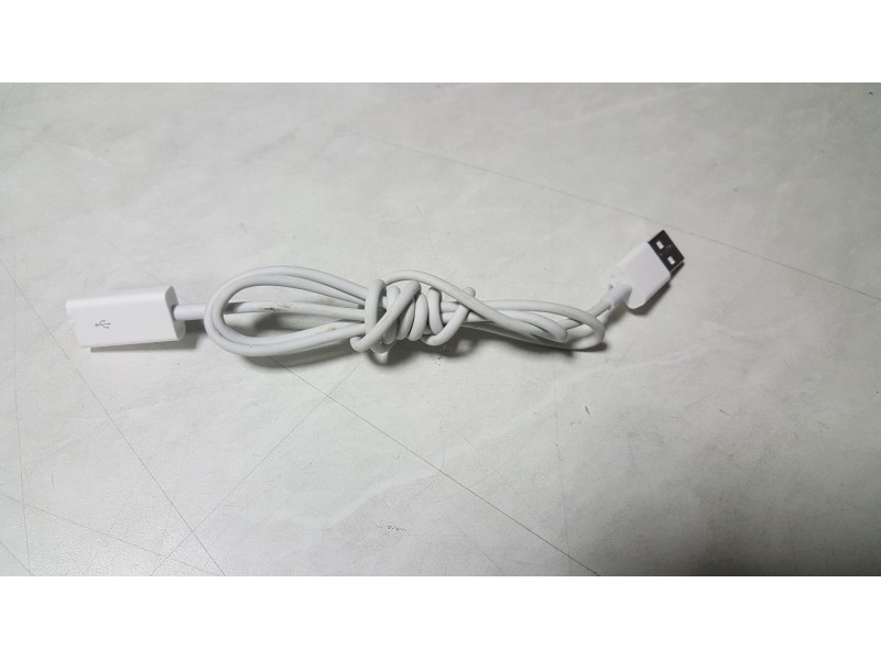 usb musko zenski apple kablic ispravan