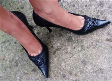 Akcija!! Crne elegantne cipele