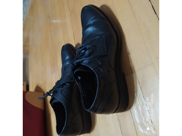 crne cipele