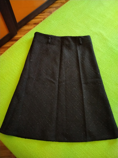 Crna suknja sa štrasom M  ️