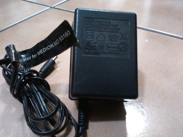 AC-DC Adapter 6V 550mA model:IV35A0600550