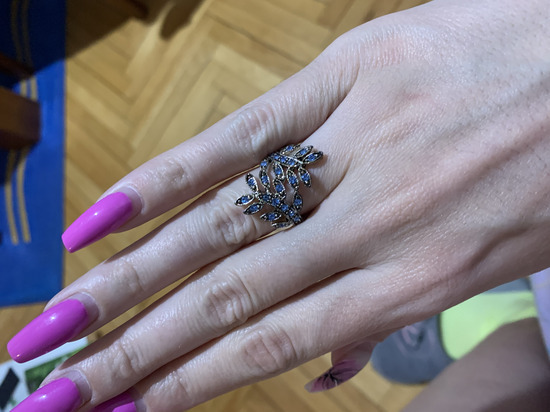 Nov prsten
