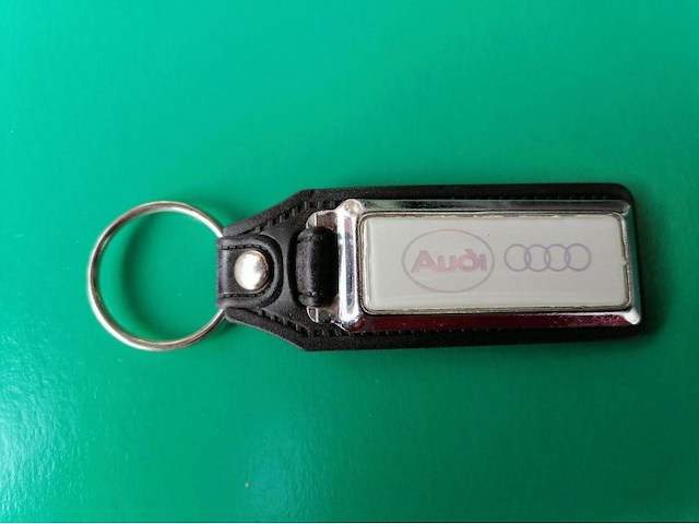 AUDI privezak za ključ