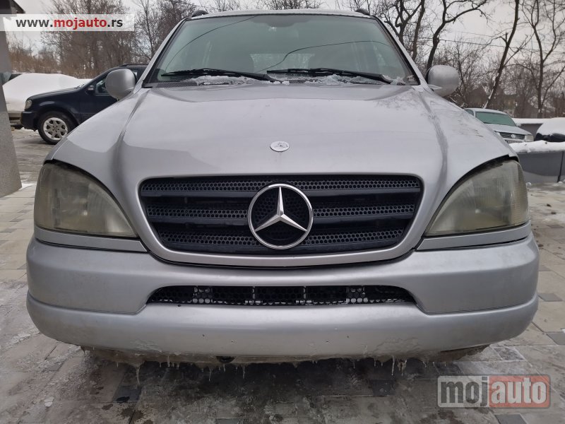 Prednji branik za mercedes ML W163