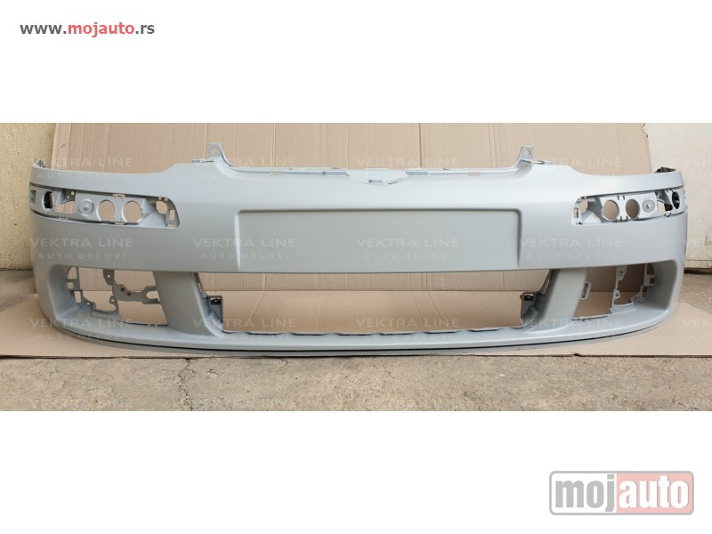 Prednji branik VW Golf 5 2004-2008