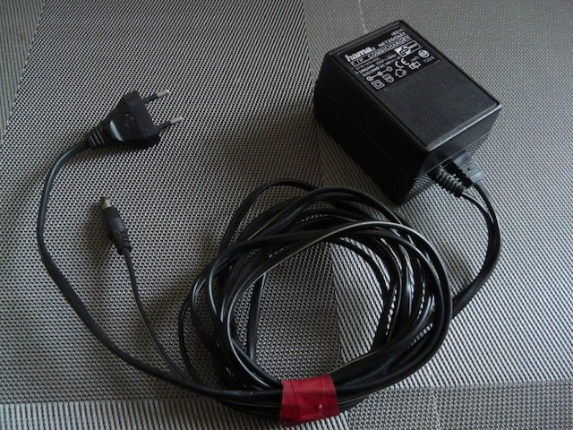 HAMA strujni adapter/punjač - 14V  1.4A