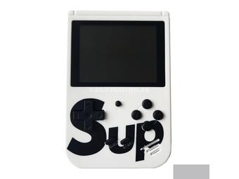 Game Boy sa 400 igrica u beloj boji