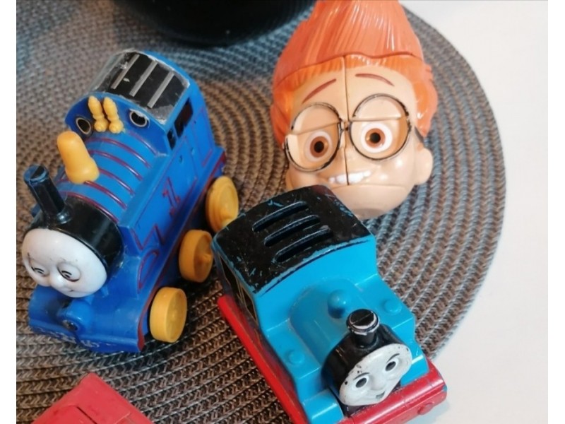 3 igračke THOMAS FRIENDS....