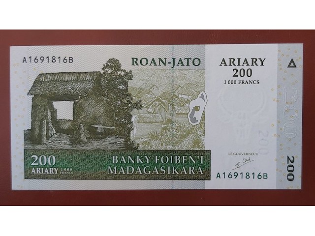 Madagaskar 200 ARIARY 2004