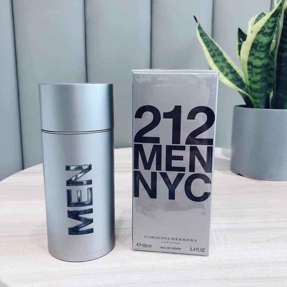 CAROLINA HERRERA 212 MAN 100ml Muški