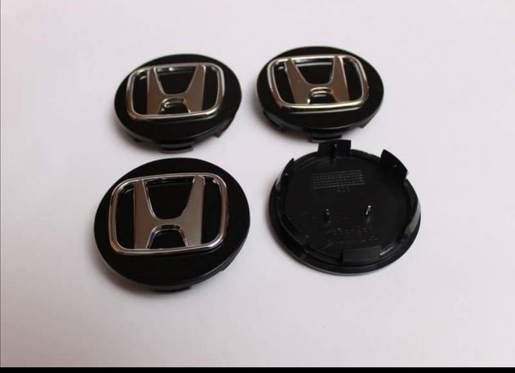 Cepovi za alu felne Honda crni Precnik celog cepa je: 69mm Cena je za