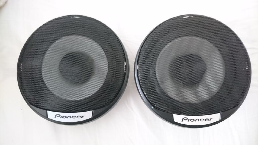 TS-G1315 PIONIR odličan par zvučnika. 100W max. 4oma, 13cm