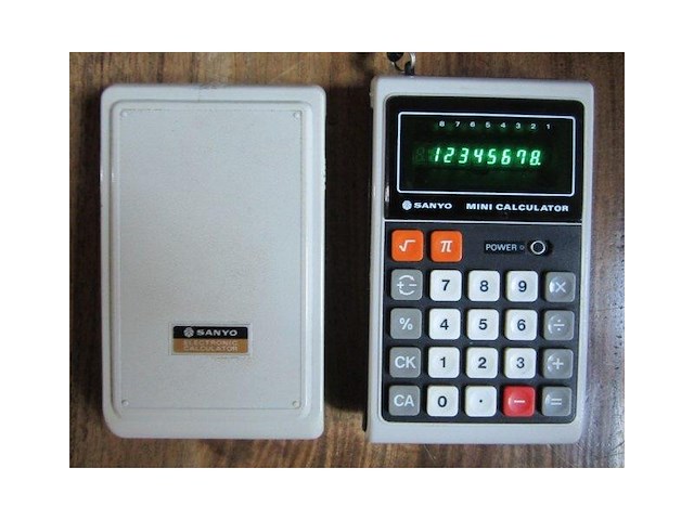 SANYO CX-8016 - stari kalkulator iz 1975. godine