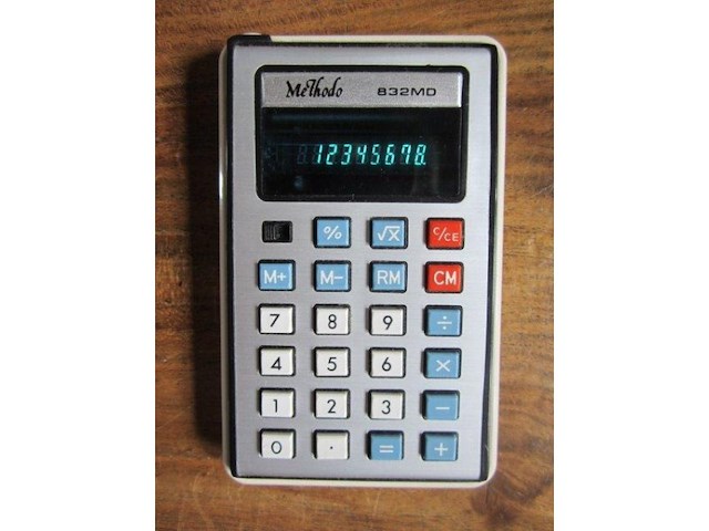 METHODO  832MD - redak stari kalkulator