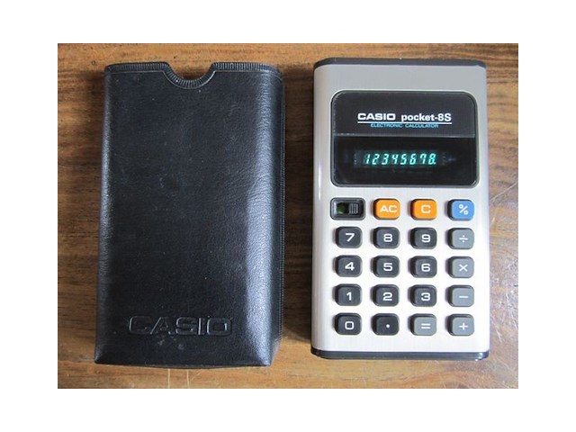 Casio Pocket 8S - stari kalkulator iz 1975. godine