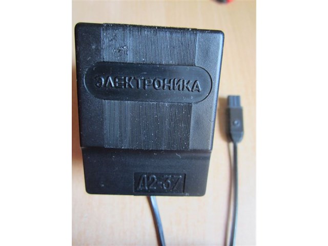 ELEKTRONIKA  D2-37  strujni adapter