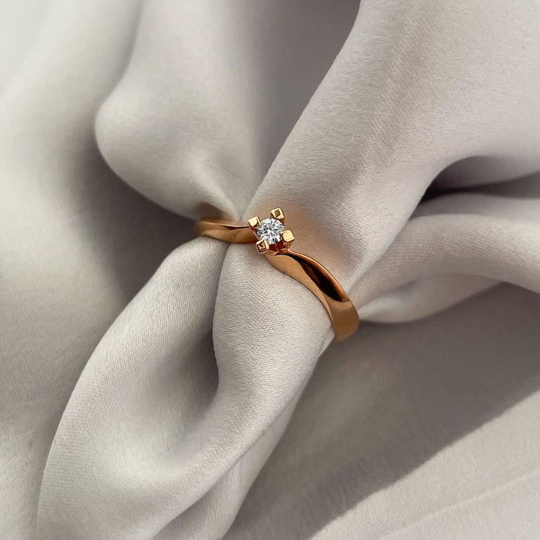Prsten od roze zlata sa dijamantom 0.055 ct Vs-Gh