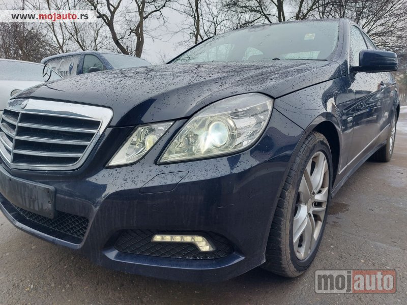 Mercedes E 350 CDI W212 delovi